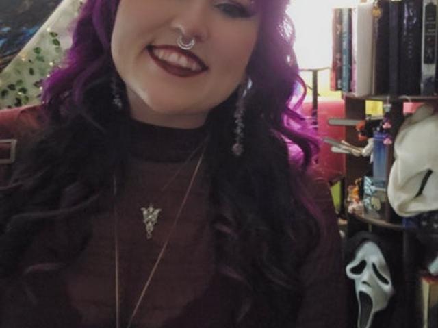 34F Looking for Roommate