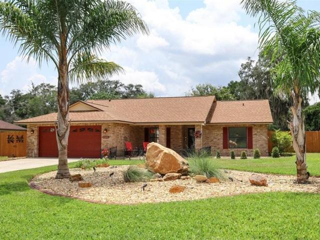 35049 Silver Oak Dr, Leesburg, FL 34788