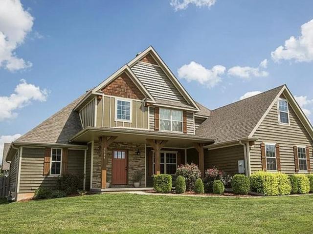 3504 N Ledgestone Dr, Ozark, MO 65721
