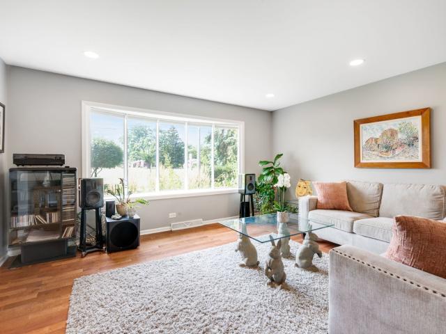 3504 Illinois Road