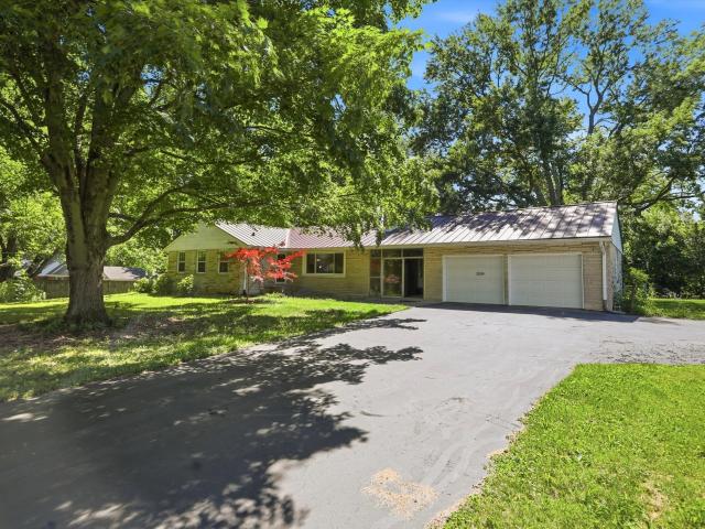 3504 Pinecrest Road