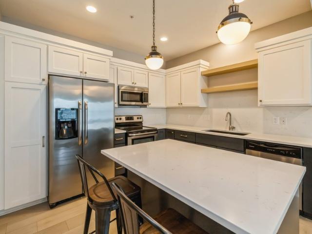 3504 SE Independence Court
