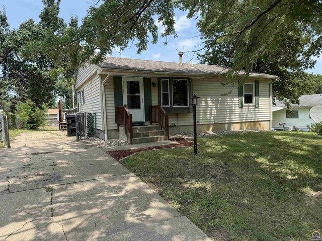 3504 SE 9th St, Topeka, KS 66607