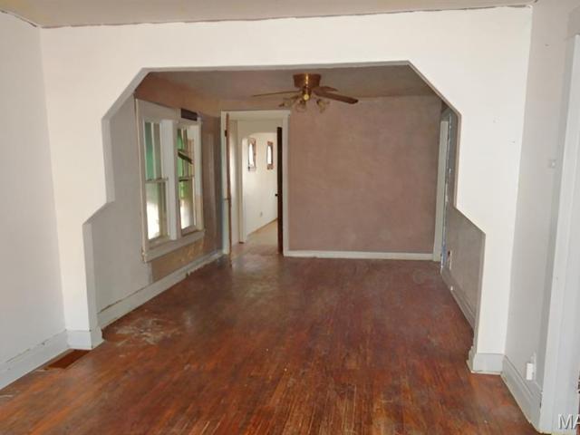 3505 East Pl, St. Louis, MO 63121 | MLS #26006 | Compass
