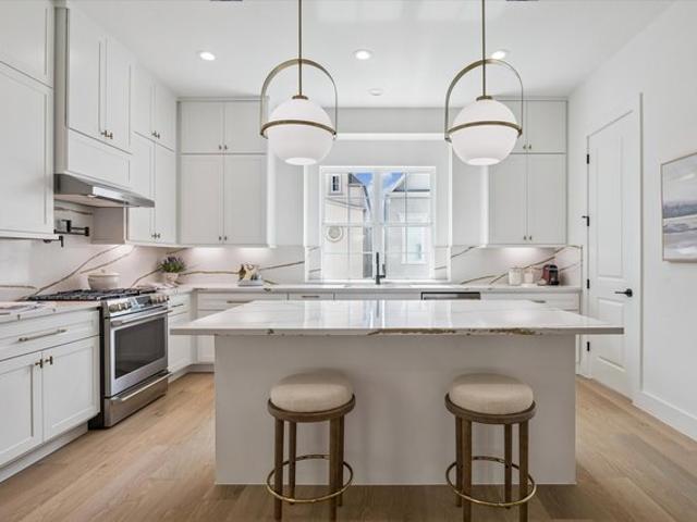 3505 Eaton Estates Ln, Houston, TX 77055