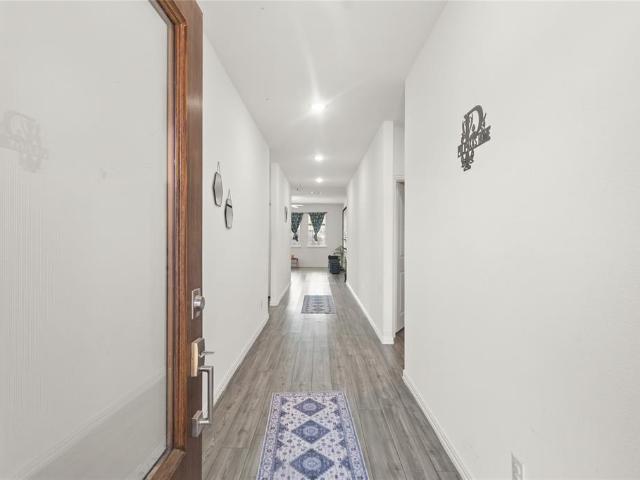 3505 Riverside Drive