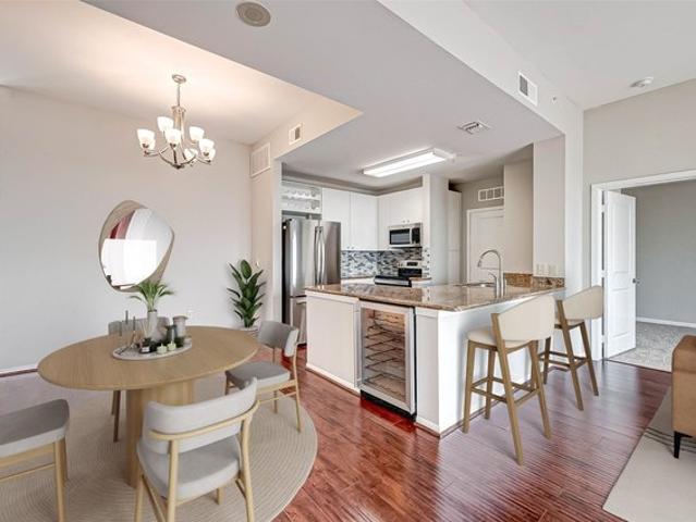 3505 Sage Rd Unit 2106, Houston, TX 77056