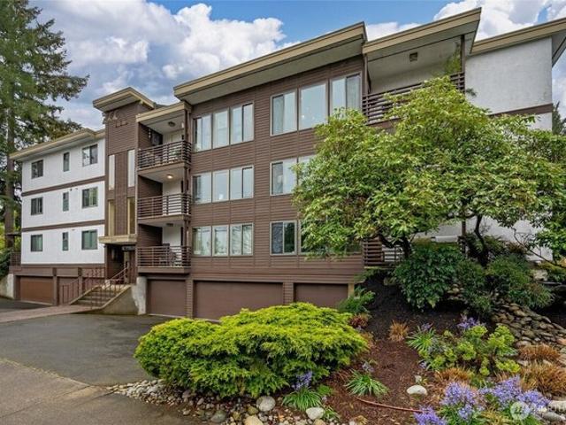 3505 W Government Way Unit 202, Seattle, WA 98199