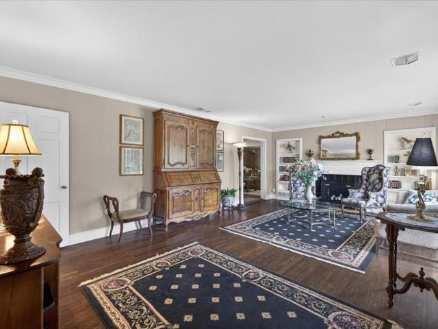 3505 White Settlement Road