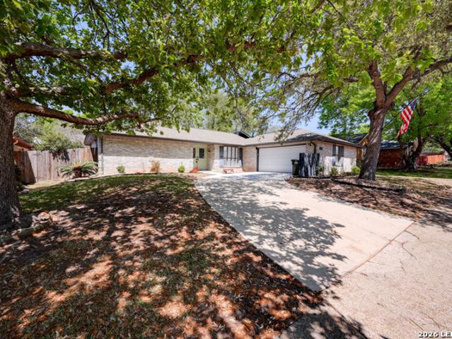 3505 Wimbledon Dr