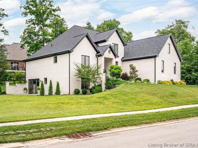 3506 Charlevoix Court