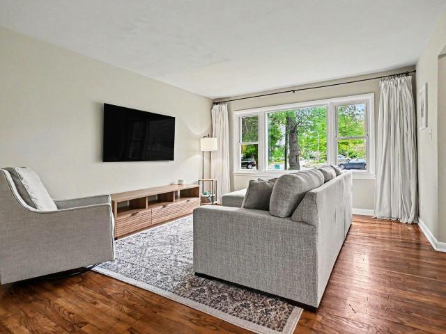 3506 Chevy Chase