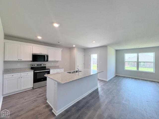 3506 Hawthorn Way