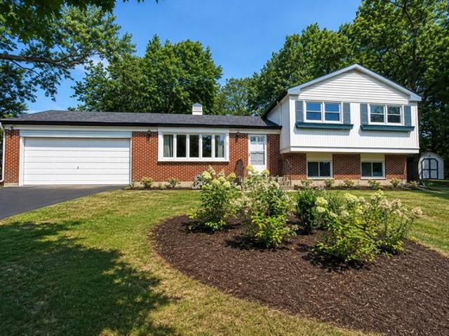 3506 S Kilkenny Dr, Crystal Lake, IL 60014