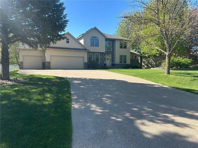 3506 W Eagle Ridge Dr, Willmar, MN 56201