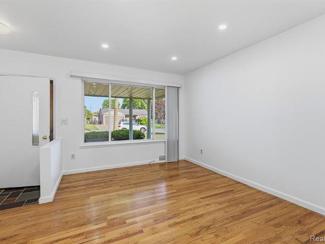 35074 LANA Lane