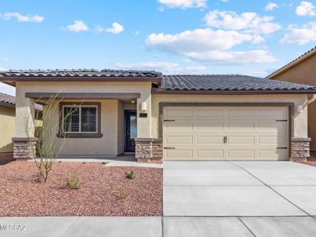 35076 S Iron Jaw Dr, Red Rock, AZ 85145