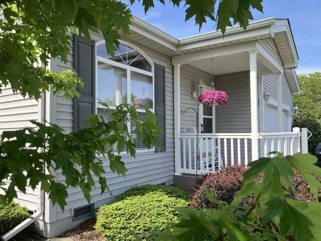 3507 Crown Ct Unit 933, Grayslake, IL 60030
