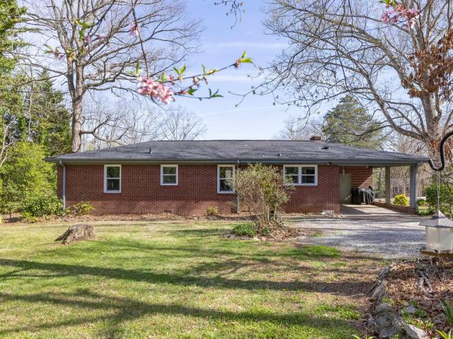 3507 Edwards Road
