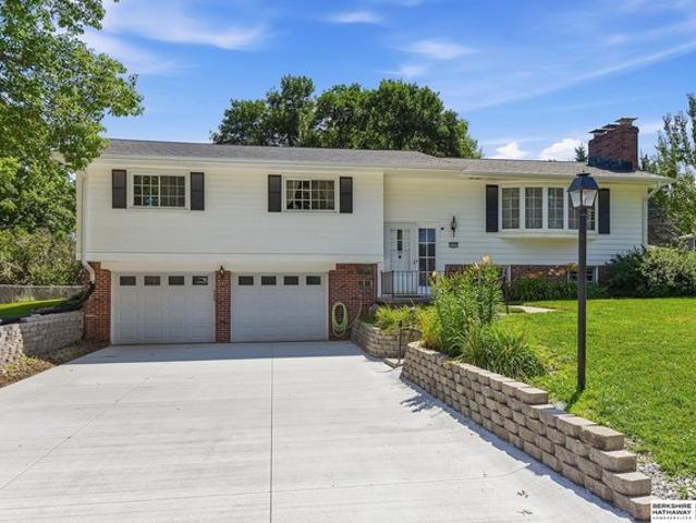 3507 S 117th St, Omaha, NE 68144