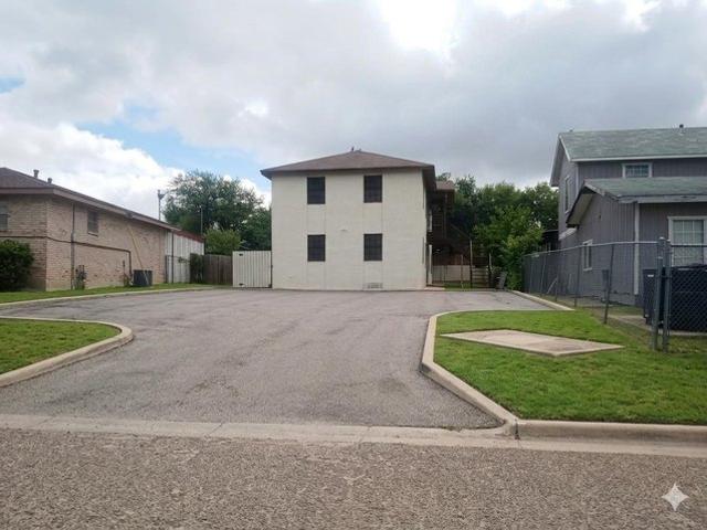 3507 S Milmo Ave, Laredo, TX 78046