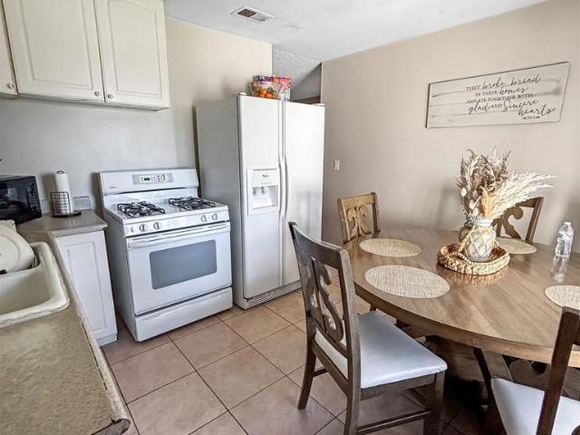 3508 Decora Circle