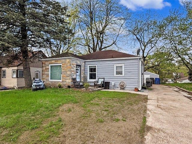 3508 37th St, Des Moines, IA 50310