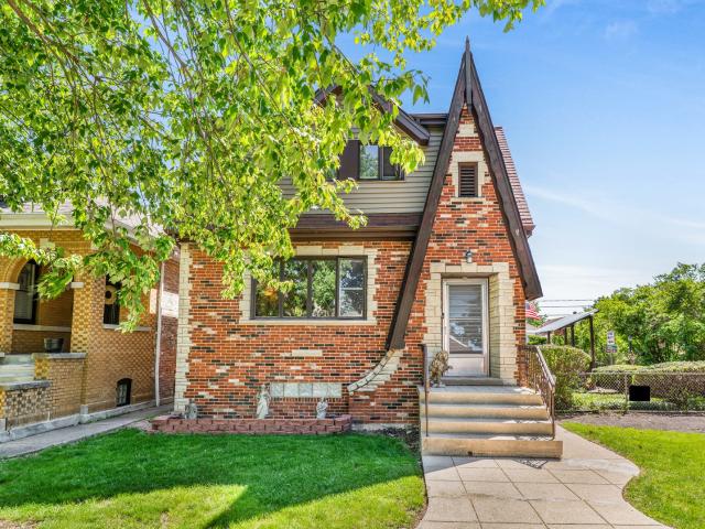 3509 Cuyler Avenue