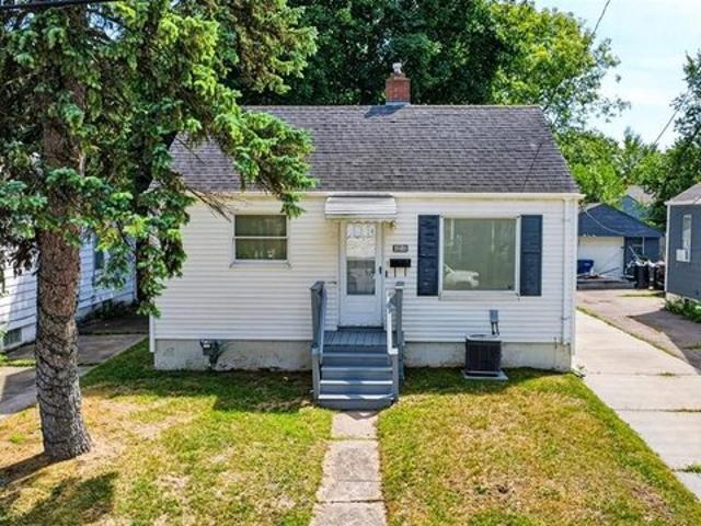 3509 Clairmont St, Flint, MI 48503