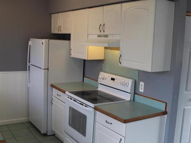 3509 Ridgecliffe Drive