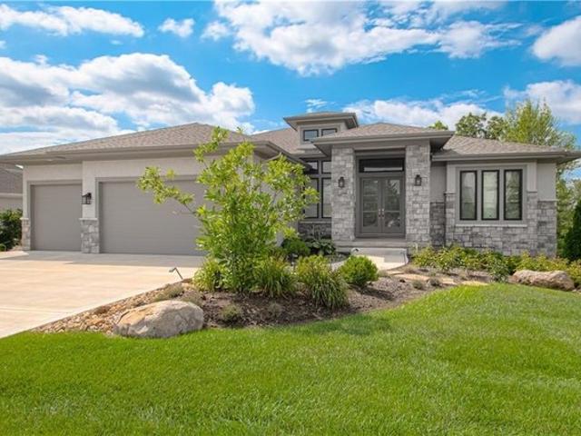 3509 W 150th St, Leawood, KS 66224