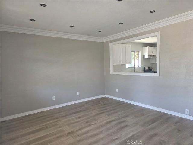 3509 W Flower