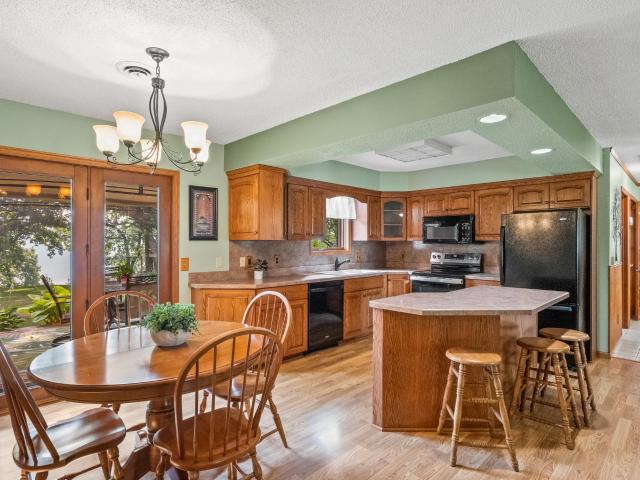 3509 W Lake Jessie Drive SE