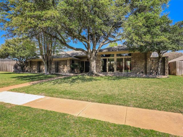 3509 Wandering Trail