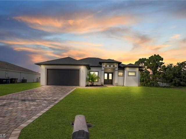 3509 38th St SW, Lehigh Acres, FL 33976