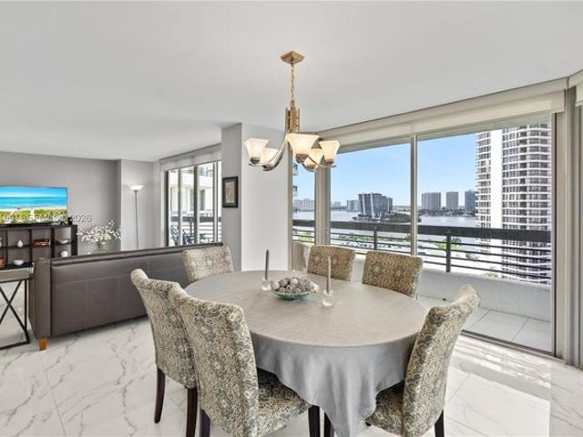 3500 Mystic Pointe Dr Apt 1403, Aventura, FL 33180