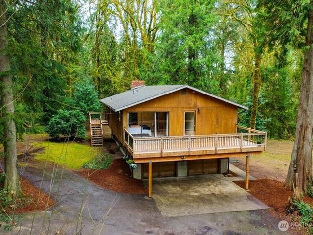 3500 NW 18th St, Bremerton, WA 98312
