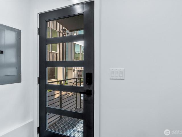3500 NE 125th St, Unit D, Seattle, WA 98125 | MLS #2517