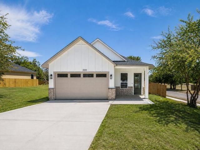 3500 Oscar Ave, Fort Worth, TX 76106
