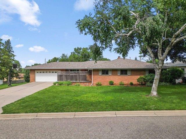 3500 Belden Dr NE, Saint Anthony, MN 55418