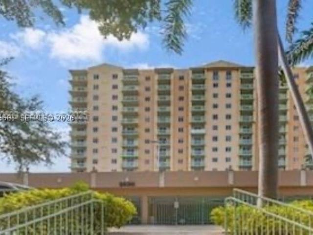 3500 Coral Way Apt 513, Miami, FL 33145