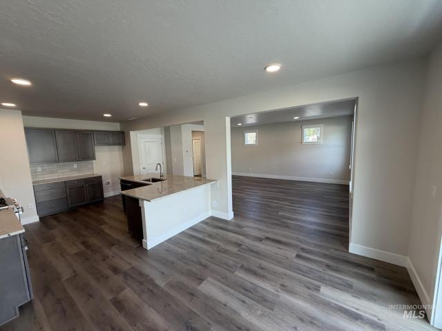 3500 E Fitz Roy St