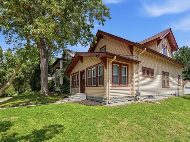 3500 Irving Ave N, Minneapolis, MN 55412