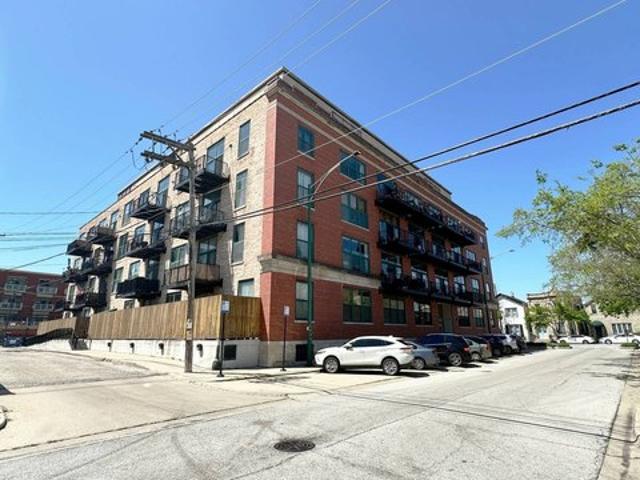 3500 S Sangamon St Apt 404, Chicago, IL 60609