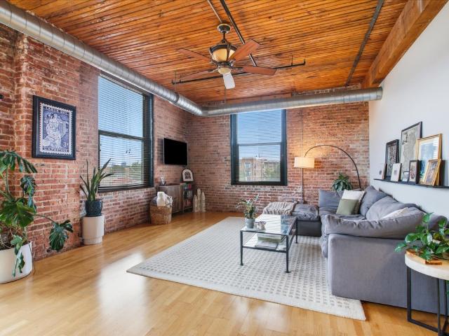 3500 s sangamon street # 314