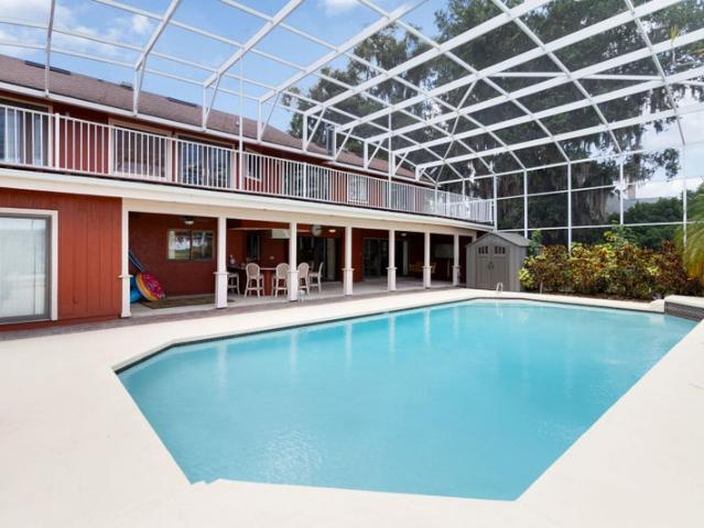 3500 sqft + Lake View + Oversized Pool + Huge Priv