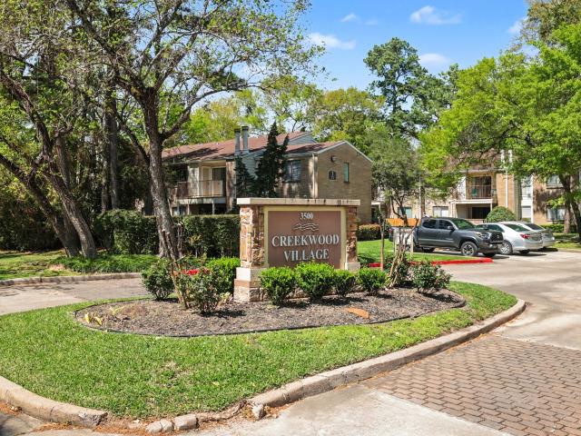 3500 Tangle Brush Drive 83