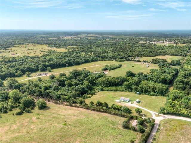 35010 1 Rd, Maud, OK 74854