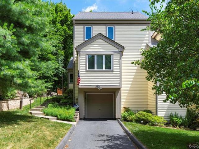 3501 Homestead Ct, Peekskill, NY 10566
