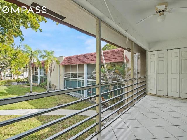 3501 Inverrary Dr 204, Lauderhill, FL